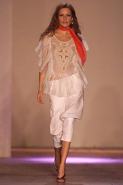 Chloé Spring 2002 Ready-to-Wear | CelineDionWeb.com
